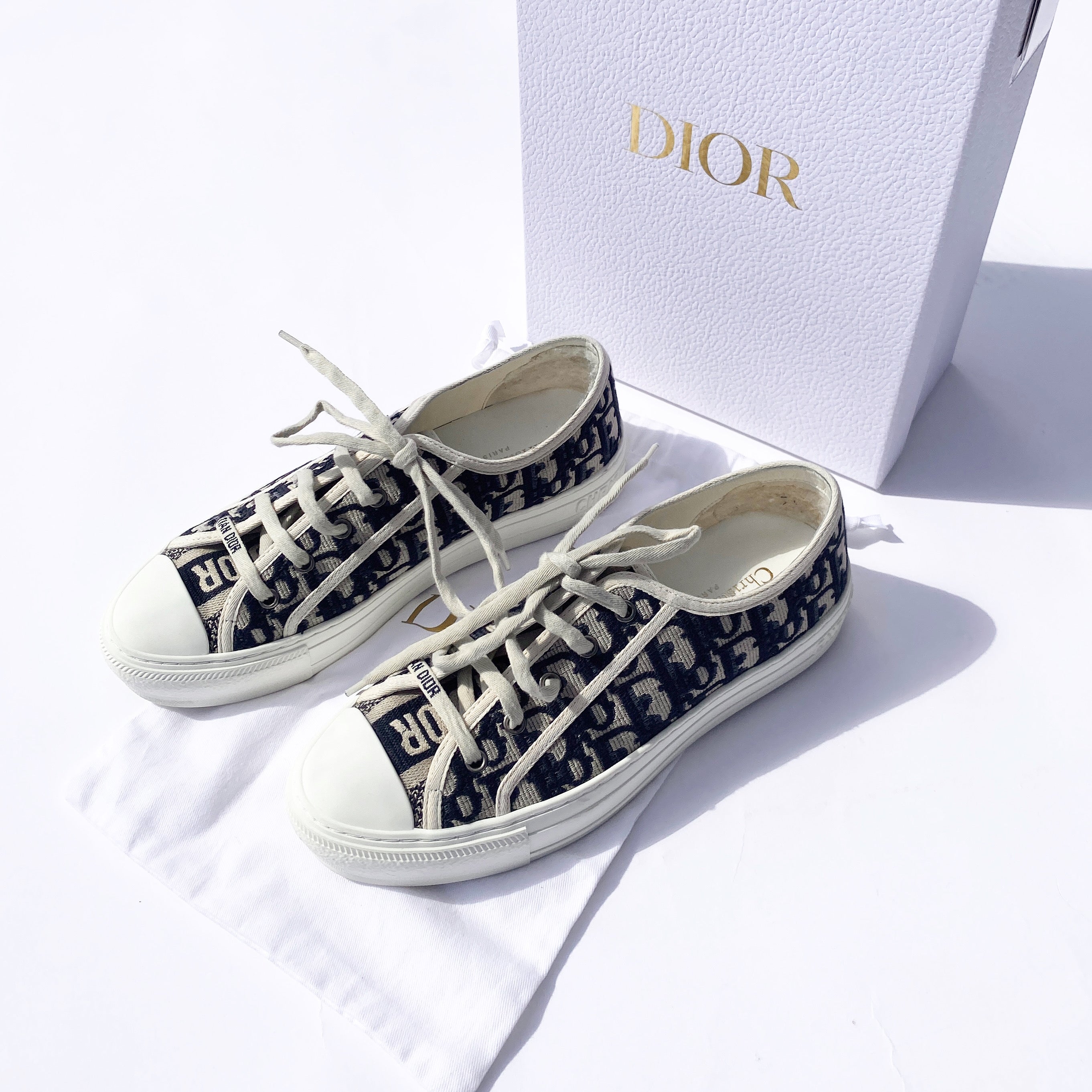 CHRISTIAN DIOR – REVIVRE